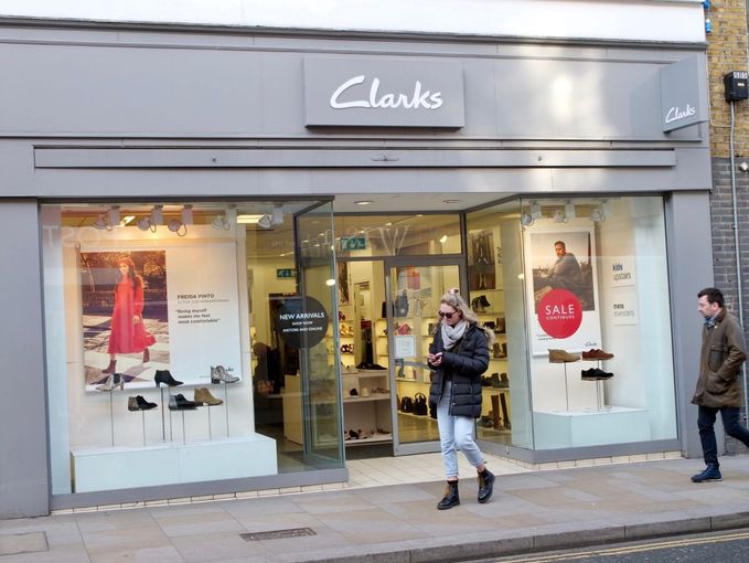 'Clarks gaat ontslagen doorvoeren' - RetailTrends