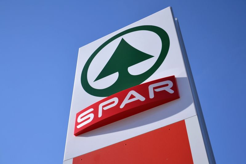Spar heeft eerste vestiging met 'drijf in' - RetailTrends