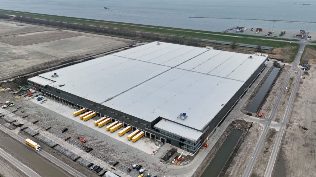 Distributiecentrum JYSK in Lelystad officieel geopend - vastgoednieuws.nl