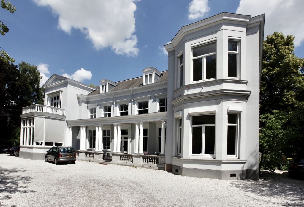 Looije Properties heeft Rijksmonument "Villa Trompenburg" in Rotterdam aangekocht ...